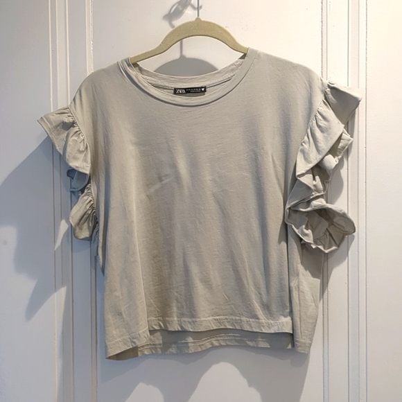 Zara | Tops | Zara Ruffle Sleeve Crop Tee M | Poshmark